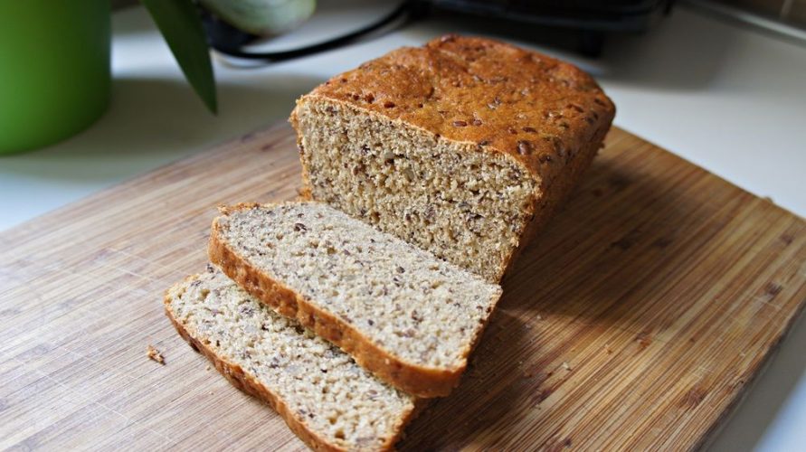 Receita de Pão Integral com Farinha de Milho e Aveia - Delicitas